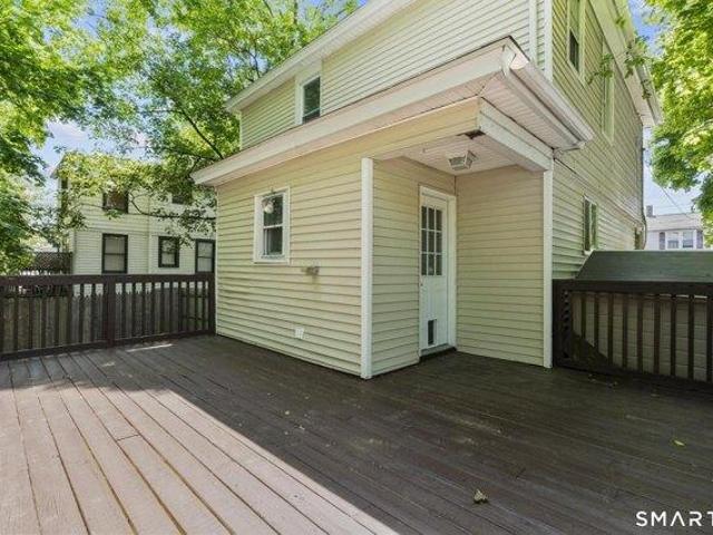 house with 3 bedroom, Waterbury CT ES103432135