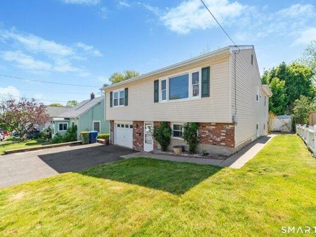 house with 3 bedroom, Waterbury CT ES103125677