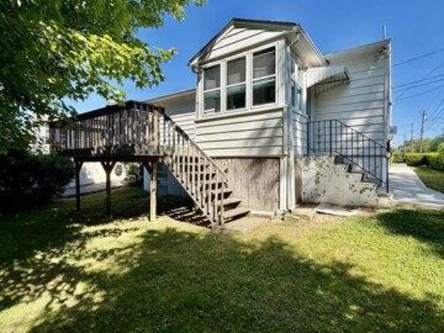 house with 3 bedroom, Waterbury CT ES103161585
