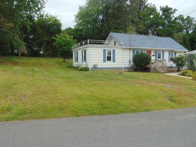 house with 3 bedroom, Waterbury CT ES103161900