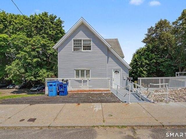 house with 3 bedroom, Waterbury CT ES104441097