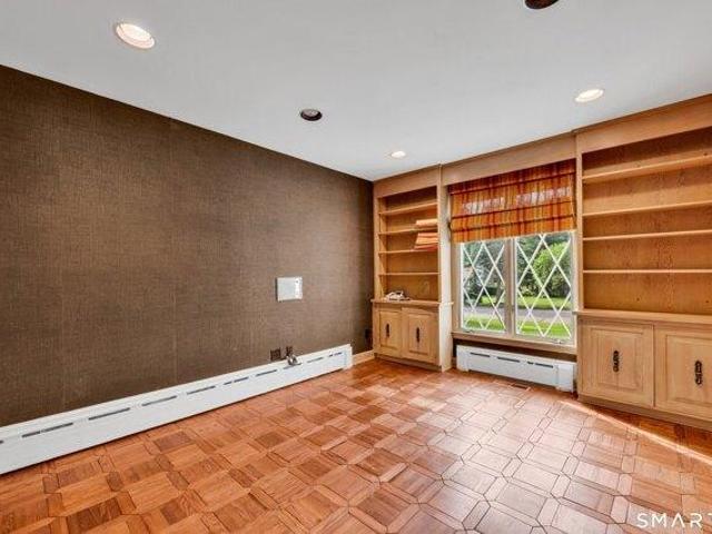 house with 3 bedroom, Waterbury CT ES104443953