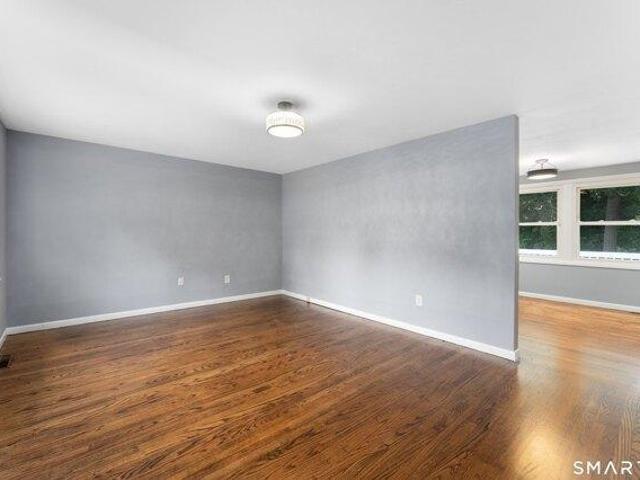 house with 3 bedroom, Waterbury CT ES104514605