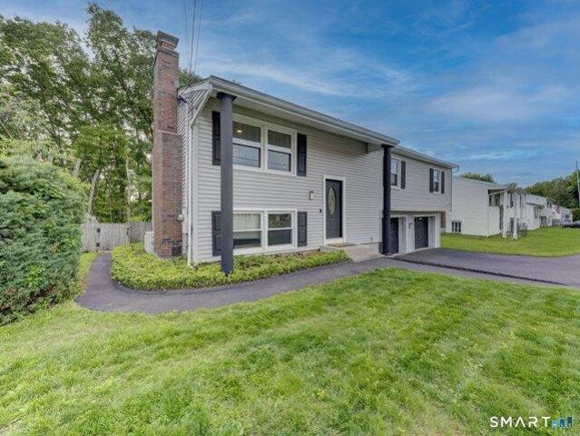house with 3 bedroom, Waterbury CT ES104757740