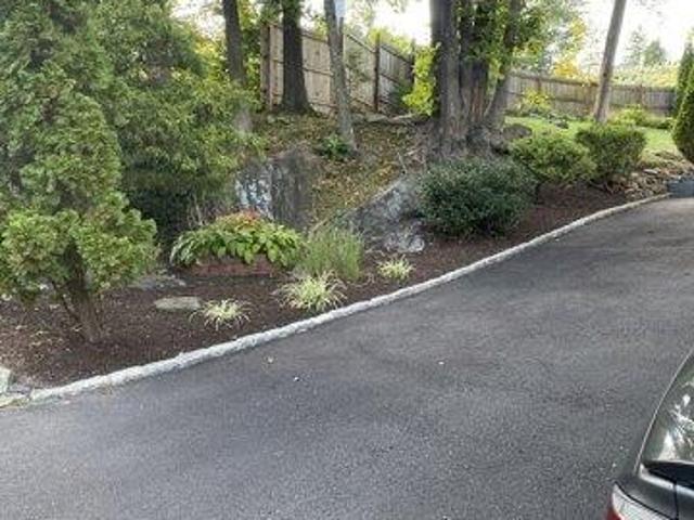 house with 3 bedroom, Waterbury CT ES104834145