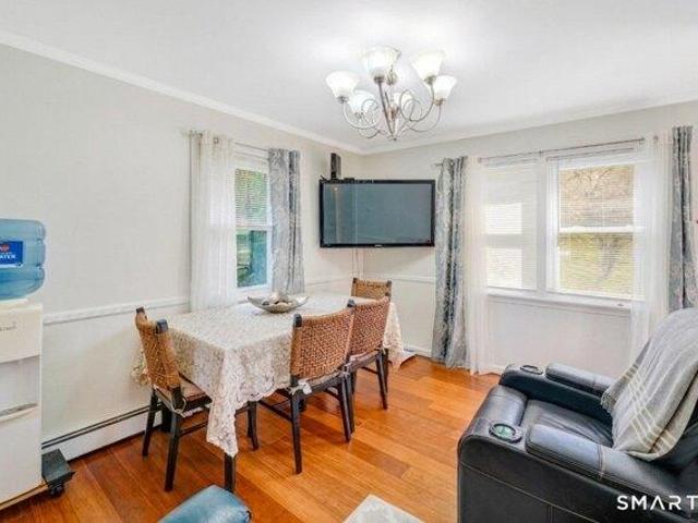 house with 3 bedroom, Waterbury CT ES104848648