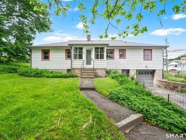 house with 3 bedroom, Waterbury CT ES104850518