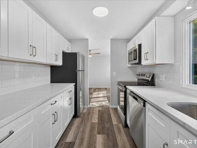 house with 3 bedroom, Waterbury CT ES104850952