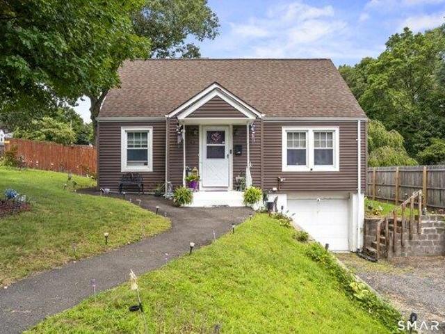 house with 3 bedroom, Waterbury CT ES105425693