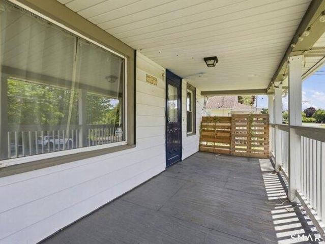 house with 3 bedroom, Waterbury CT ES105124185
