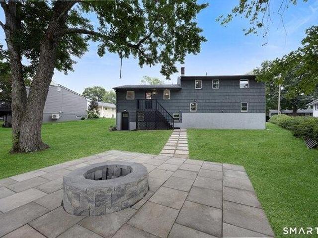 house with 3 bedroom, Waterbury CT ES105139985