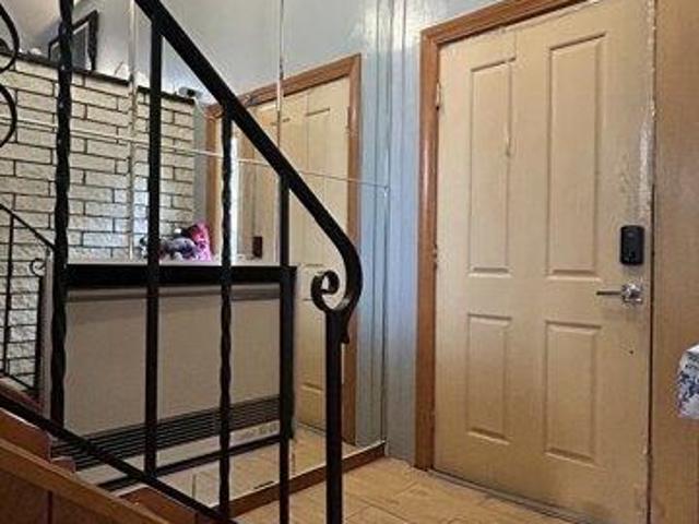 house with 3 bedroom, Waterbury CT ES105140109