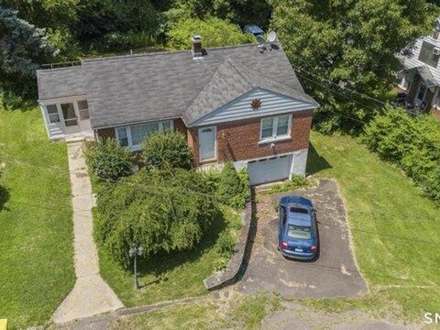 house with 3 bedroom, Waterbury CT ES105156913