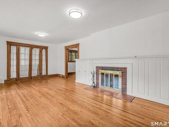 house with 3 bedroom, Waterbury CT ES105160356