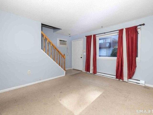 house with 3 bedroom, Waterbury CT ES105290227