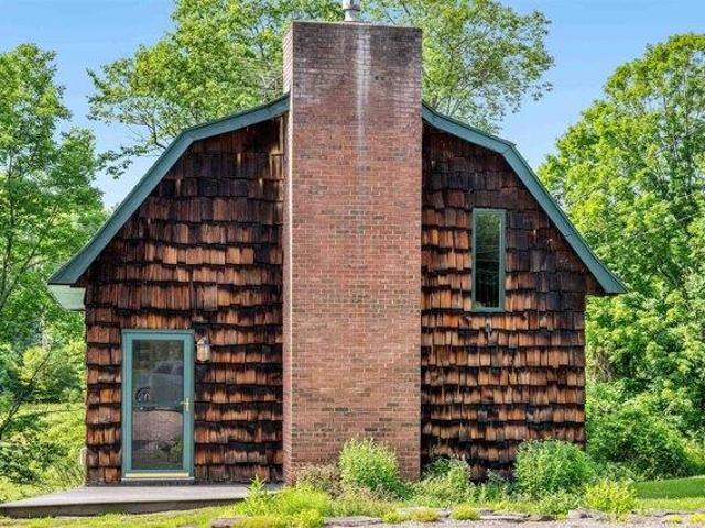 house with 3 bedroom, Waterbury VT ES105104859