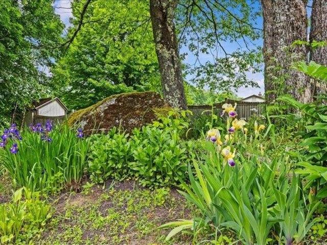 house with 3 bedroom, Waterbury VT ES105105963