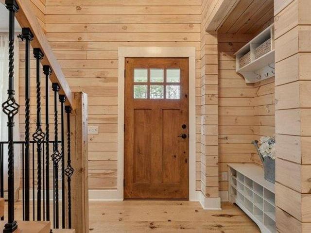house with 3 bedroom, Waterbury VT ES105115711