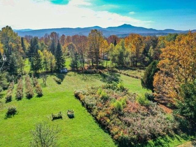 house with 3 bedroom, Waterbury VT ES105202795