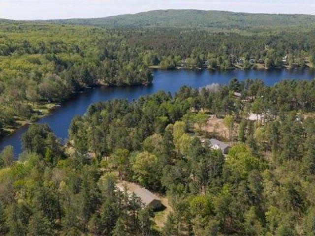 house with 3 bedroom, Waterboro ME DLS103073904