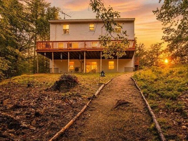 house with 3 bedroom, Waterboro ME DS104329473