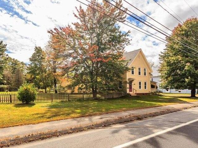 house with 3 bedroom, Waterboro ME ES103439206
