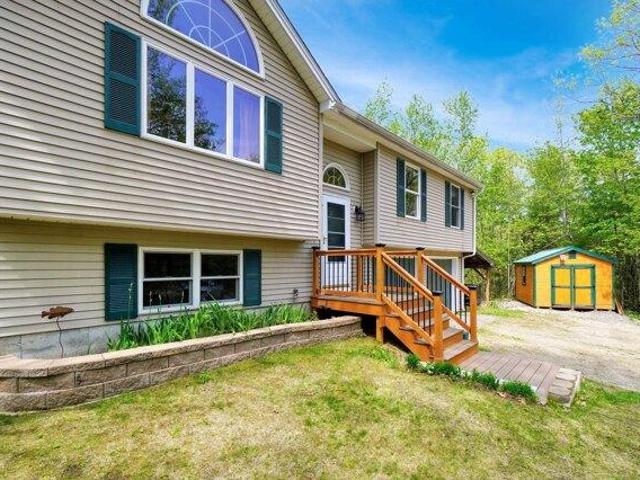 house with 3 bedroom, Waterboro ME ES103443985