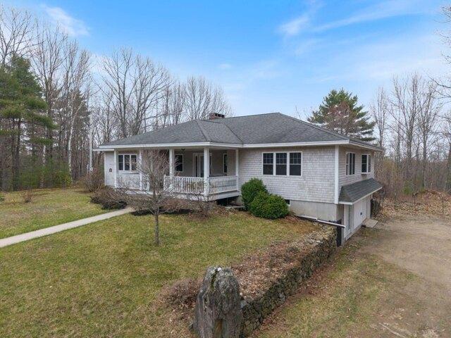 house with 3 bedroom, Waterboro ME ES103033470
