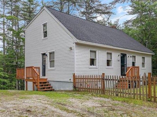 house with 3 bedroom, Waterboro ME ES104329473