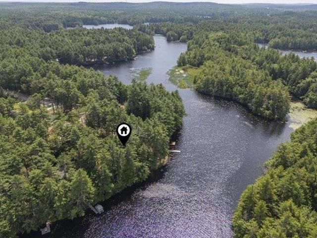 house with 3 bedroom, Waterboro ME ES105204313