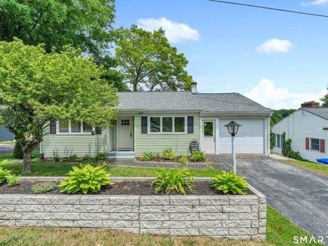 house with 3 bedroom, Waterford CT DS103125851