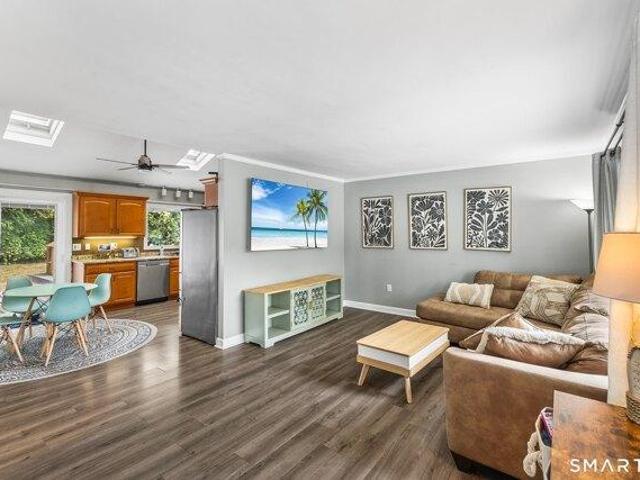 house with 3 bedroom, Waterford CT DS104233512