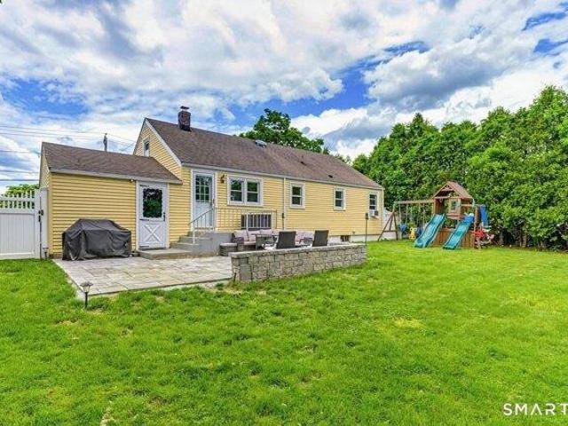 house with 3 bedroom, Waterford CT ES103930245