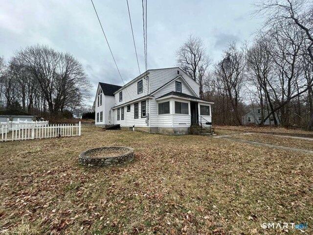 house with 3 bedroom, Waterford CT ES103071674