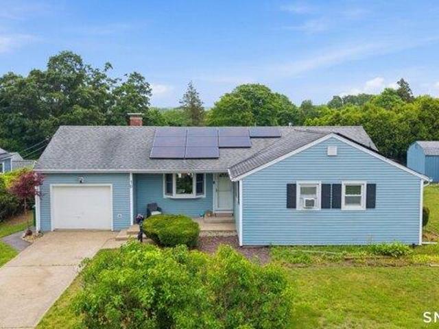 house with 3 bedroom, Waterford CT ES104406333
