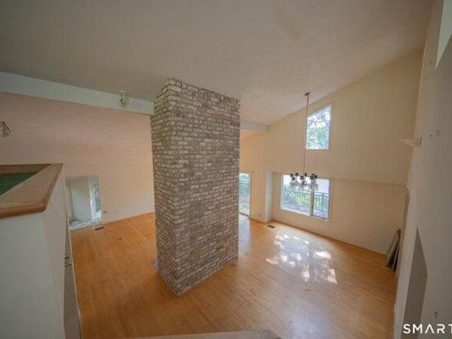 house with 3 bedroom, Waterford CT ES104920363