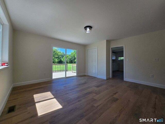 house with 3 bedroom, Waterford CT ES105113969