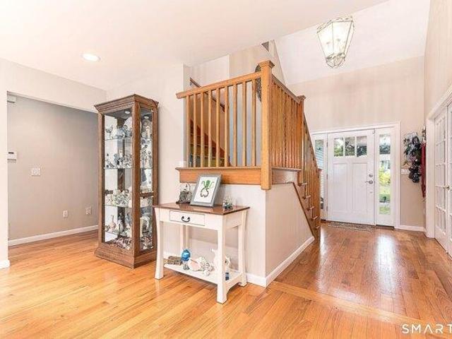 house with 3 bedroom, Waterford CT ES105125736