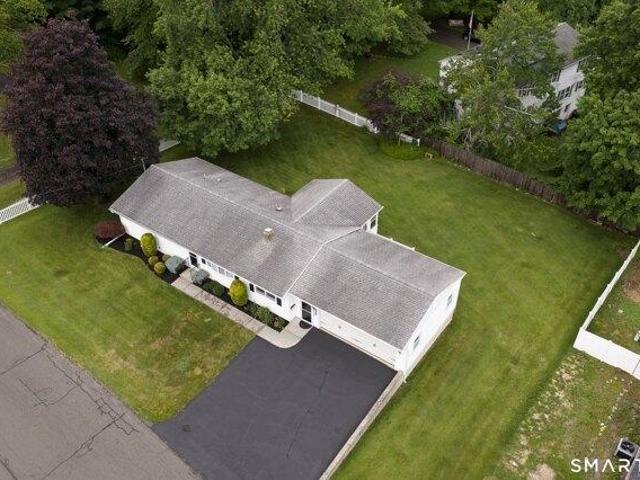 house with 3 bedroom, Watertown CT DS104189295