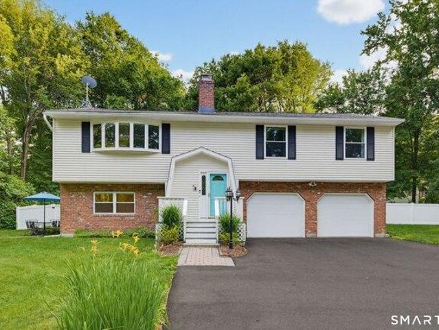 house with 3 bedroom, Watertown CT ES104571669