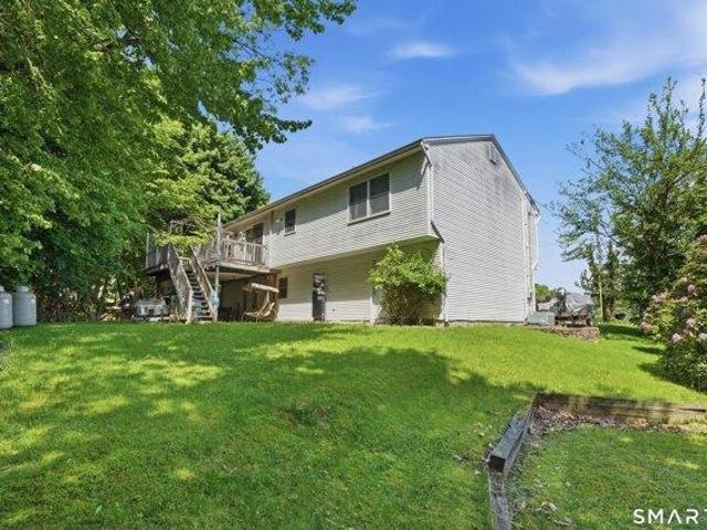 house with 3 bedroom, Watertown CT ES104148343