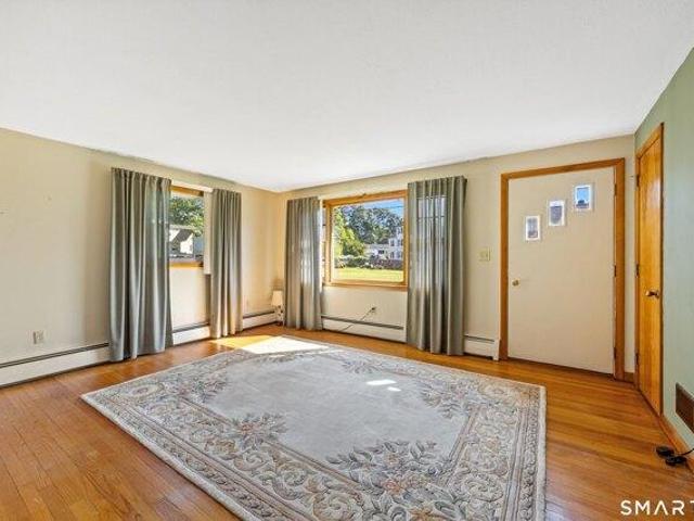 house with 3 bedroom, Watertown CT ES104193137
