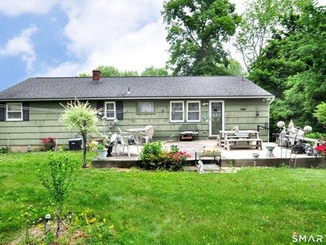house with 3 bedroom, Watertown CT ES104299426