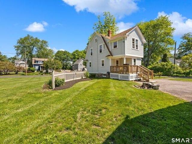 house with 3 bedroom, Watertown CT ES104331324