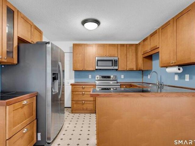 house with 3 bedroom, Watertown CT ES105124919