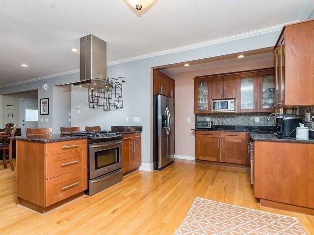 house with 3 bedroom, Watertown MA ES104297845