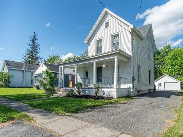 house with 3 bedroom, Watertown NY ES104922024