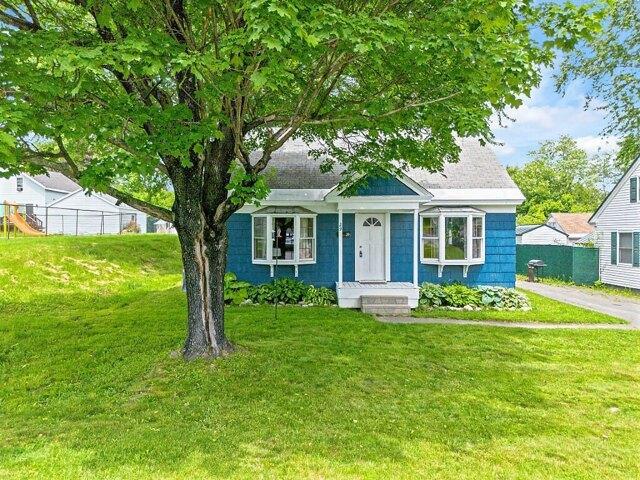 house with 3 bedroom, Waterville ME ES104510983