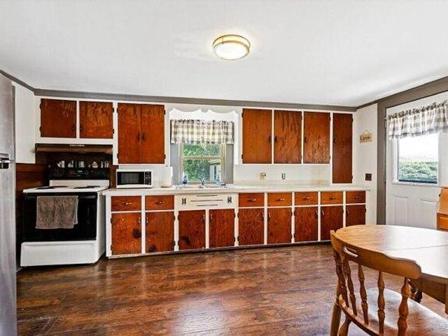 house with 3 bedroom, Waterville ME ES104904464