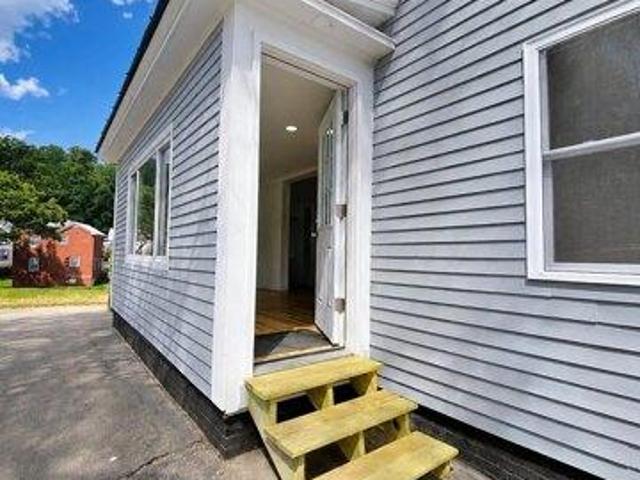 house with 3 bedroom, Waterville ME ES105190176
